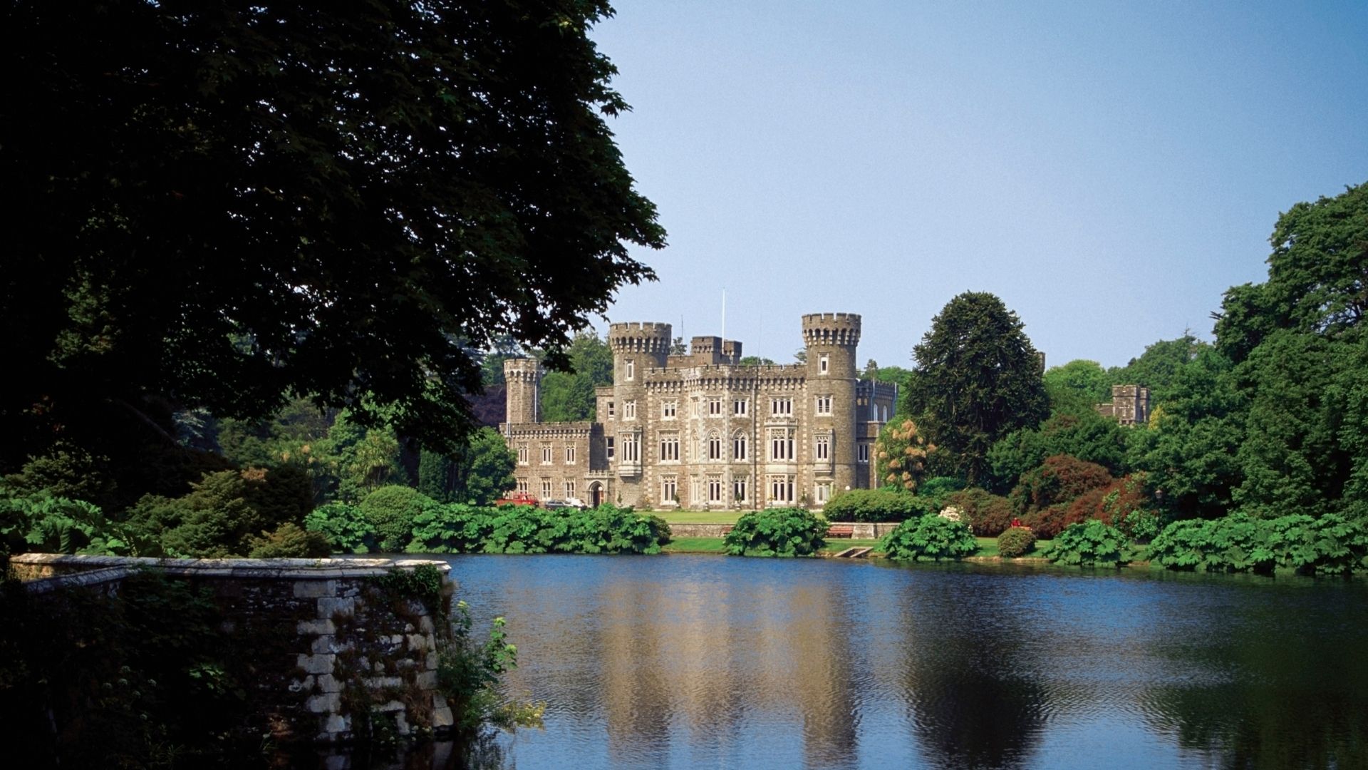 Johnstown Castle | Places to See in Wexford | Crown Quarter Hotel